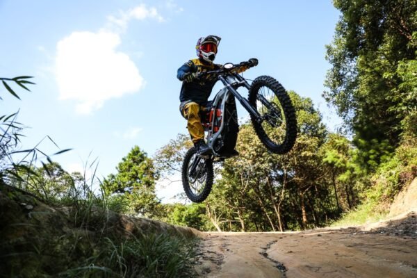 SurRon Bikes for Sale in Tennessee | Authorized Dealer Near You